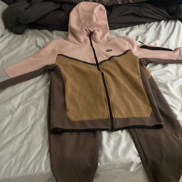 Nike | Sweaters | 2 Tone Nike Tech Medium | Poshmark